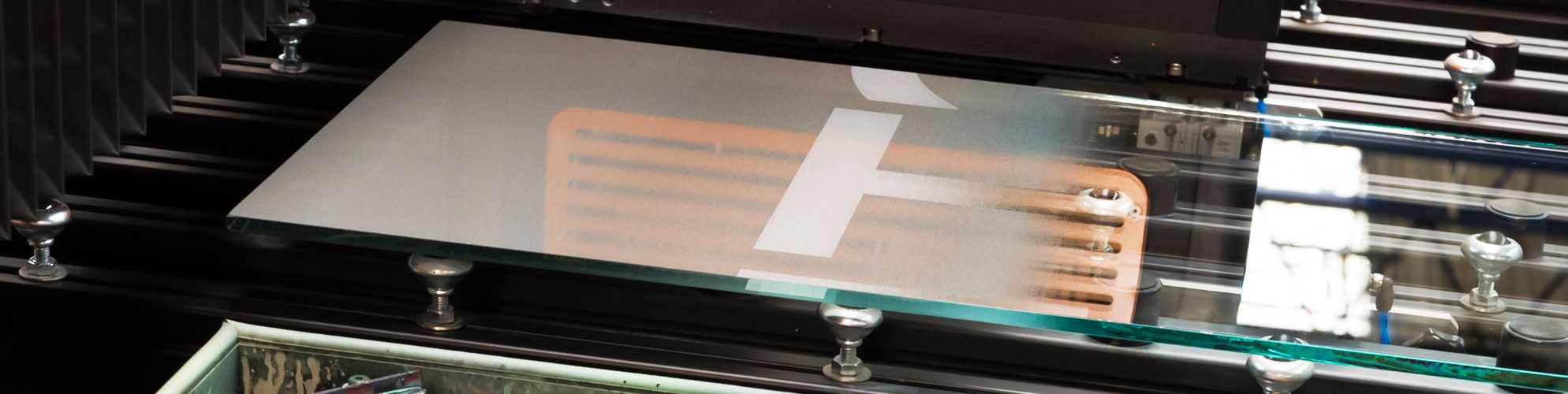Decorative glass with silk-screen printing - PRESS GLASS HOLDING SA
